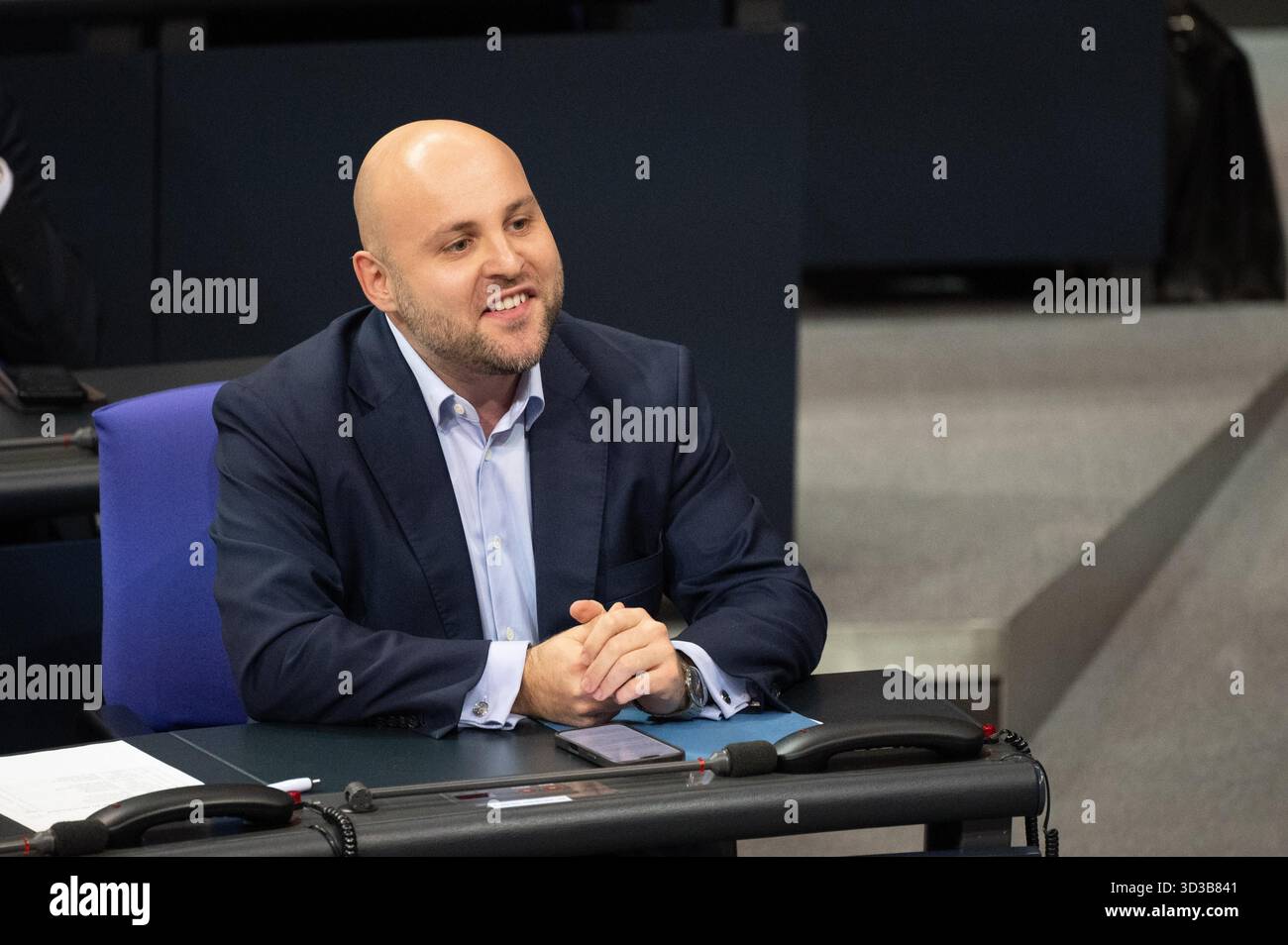 05 November 2025, Berlin: Markus Frohnmaier (AfD) during a question and ...