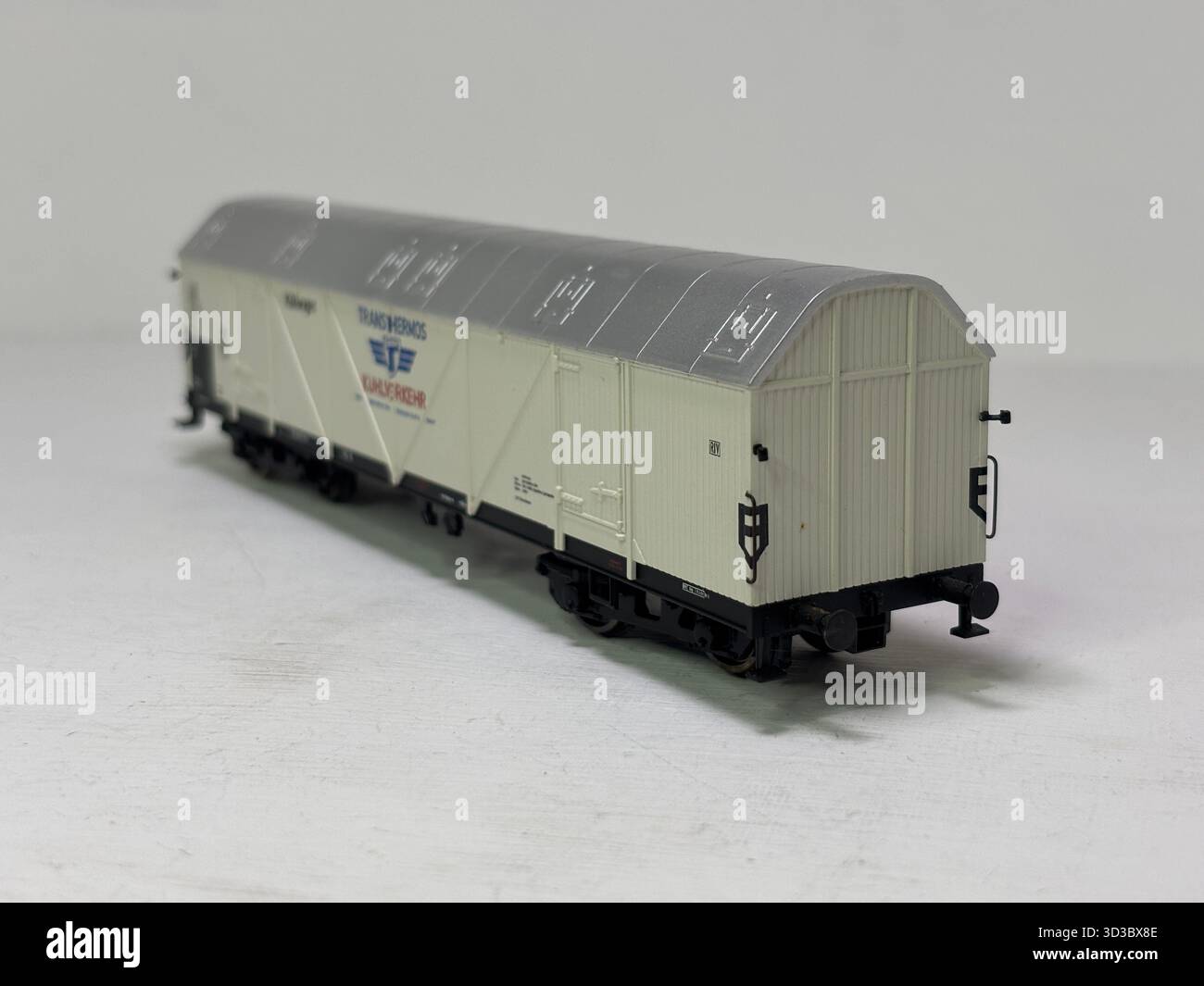 Replica of DB Type TThs43 Transthermos bogie insulated freight car in ...