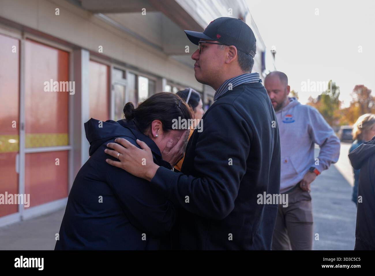 Maria Guzman, left, and Sergio Rocha, parents of young children ...