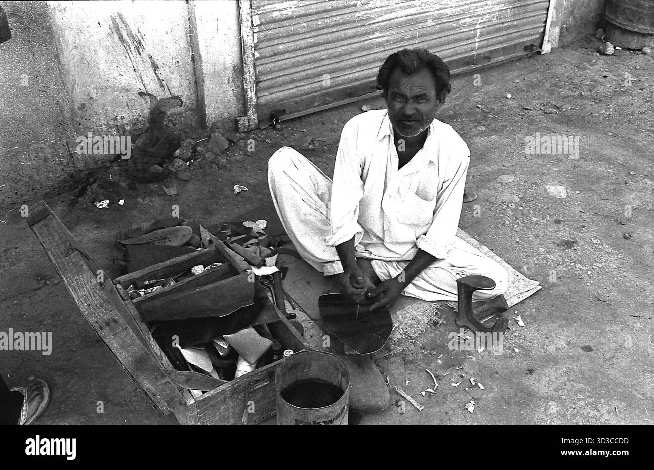 Karachi/Pakistan/file image 1985/Life in poor residential karachi slums ...