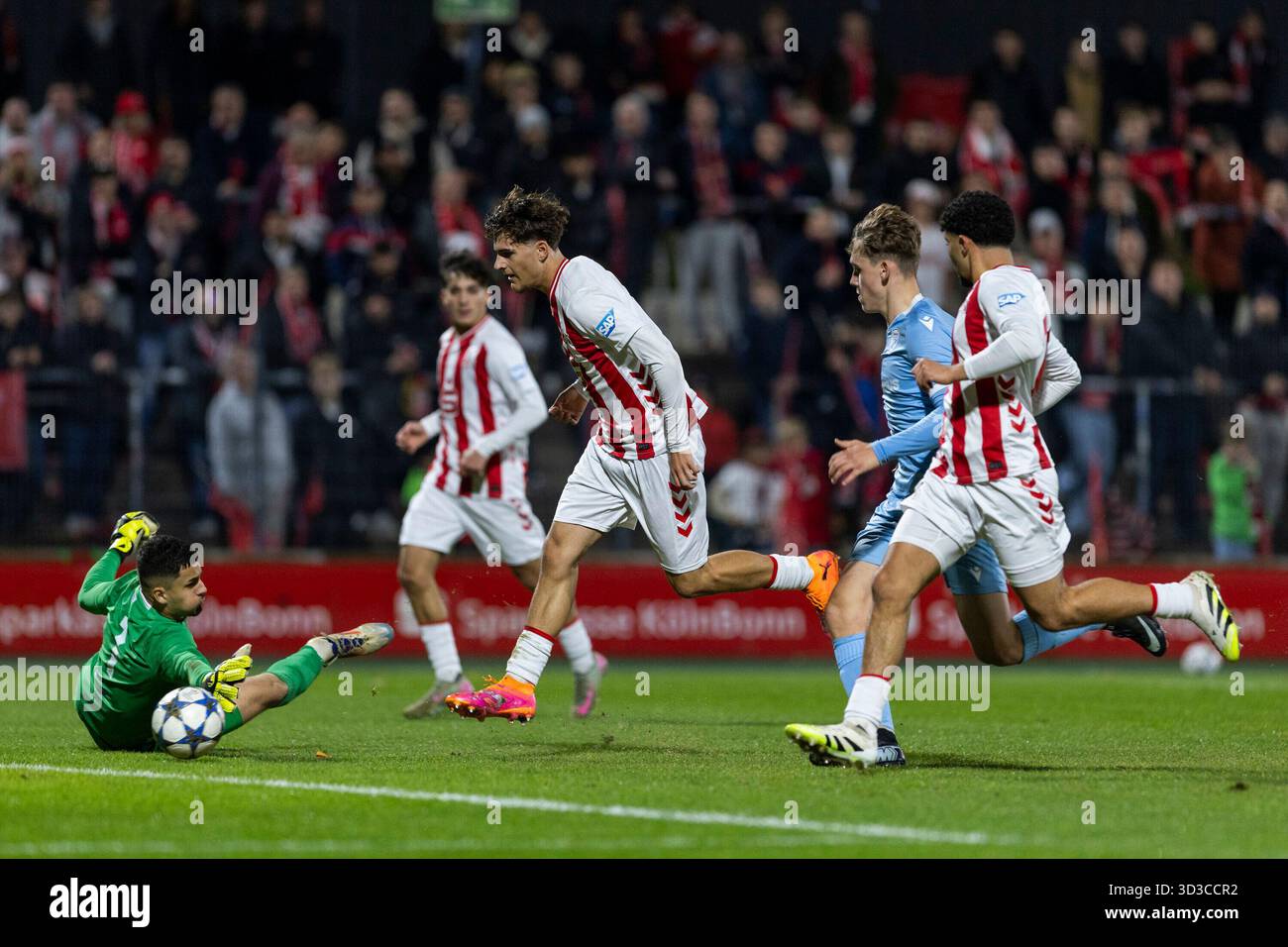 Alessandro Puzzo (1. FC Cologne U19, 11) scores the goal [goal] to make ...