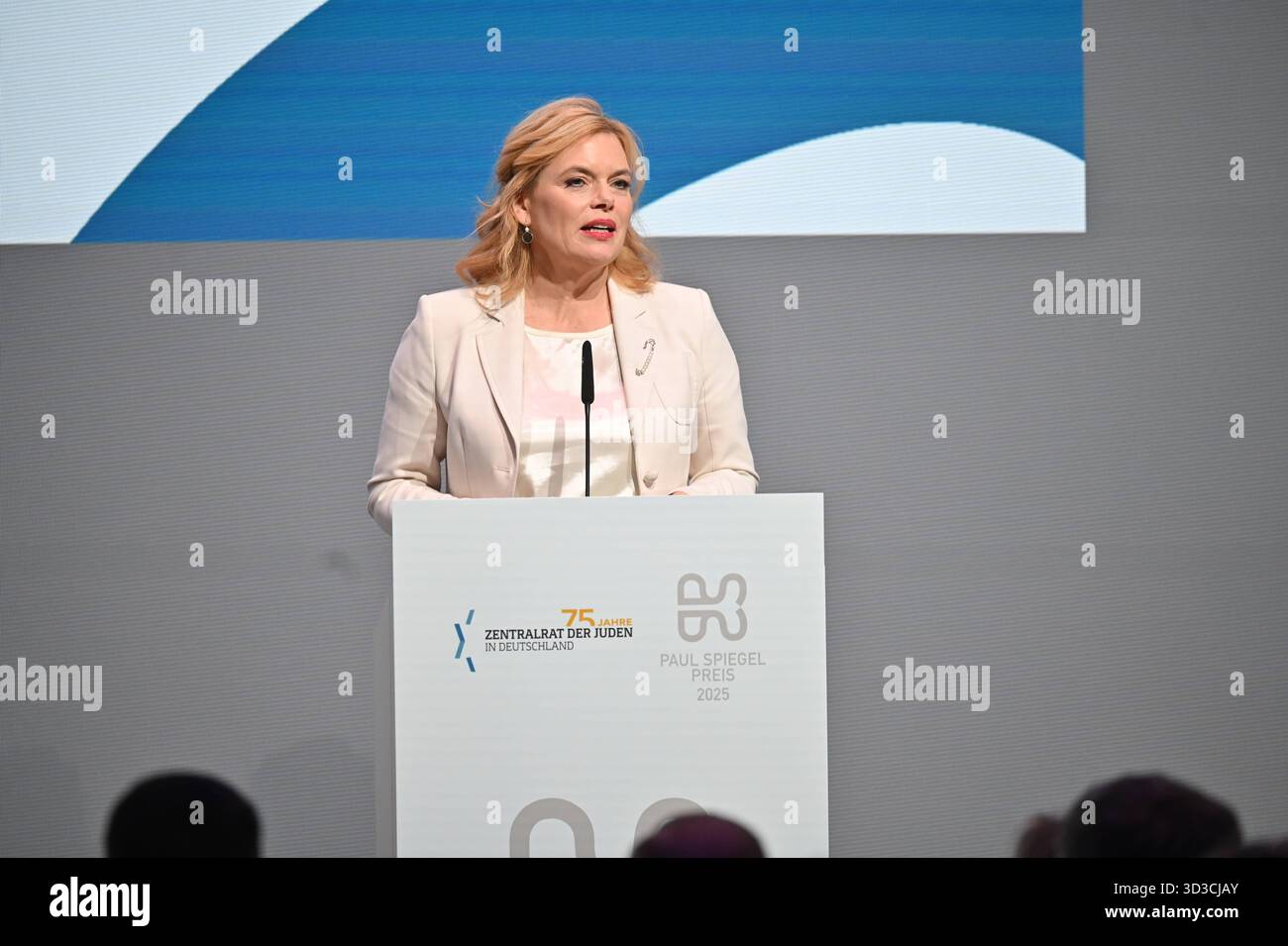 Die Aktivistin Karoline Preisler wird am Mittwoch 05.11.2025 in Berlin ...