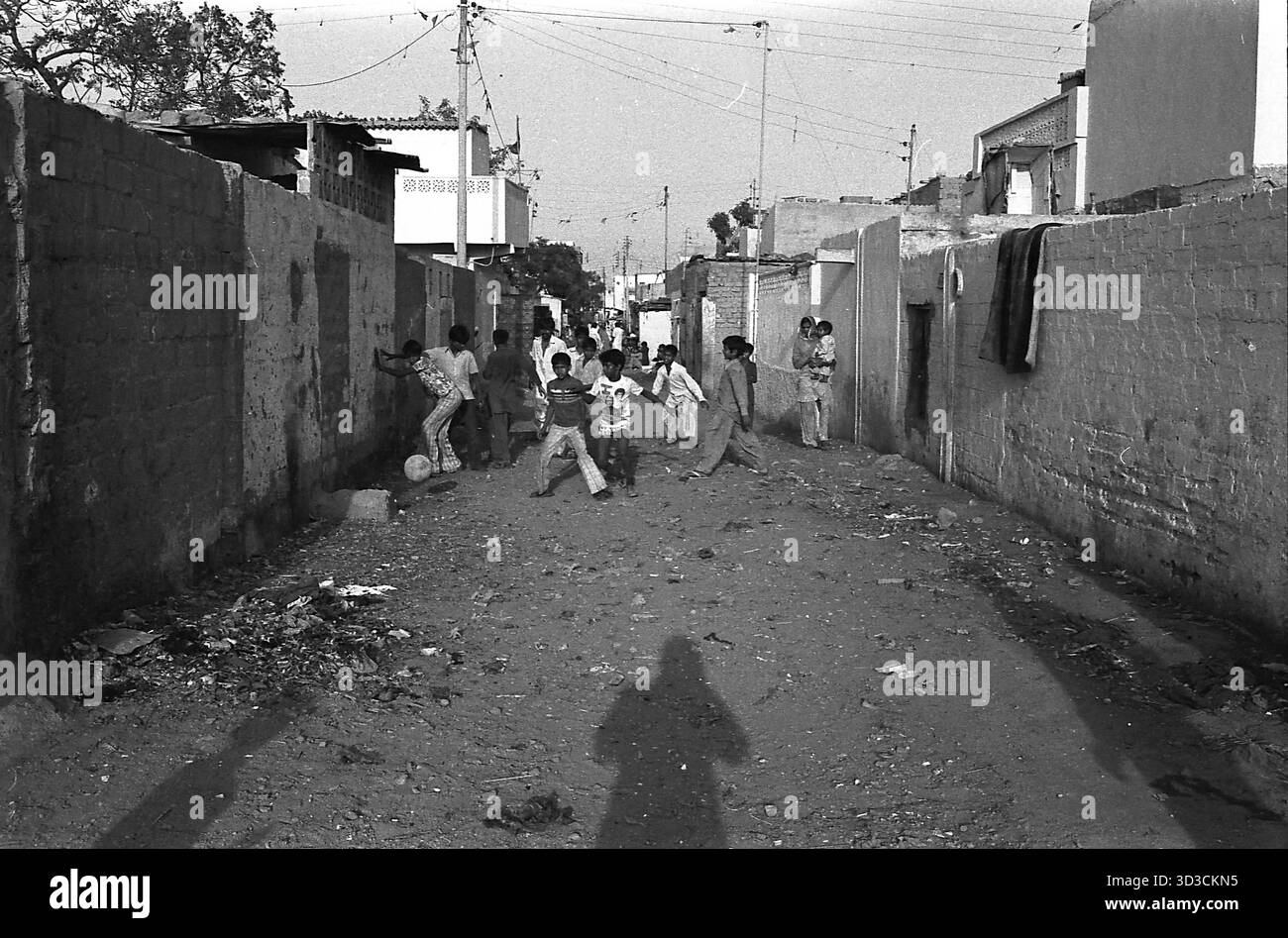 Christians in karachi Black and White Stock Photos & Images - Alamy