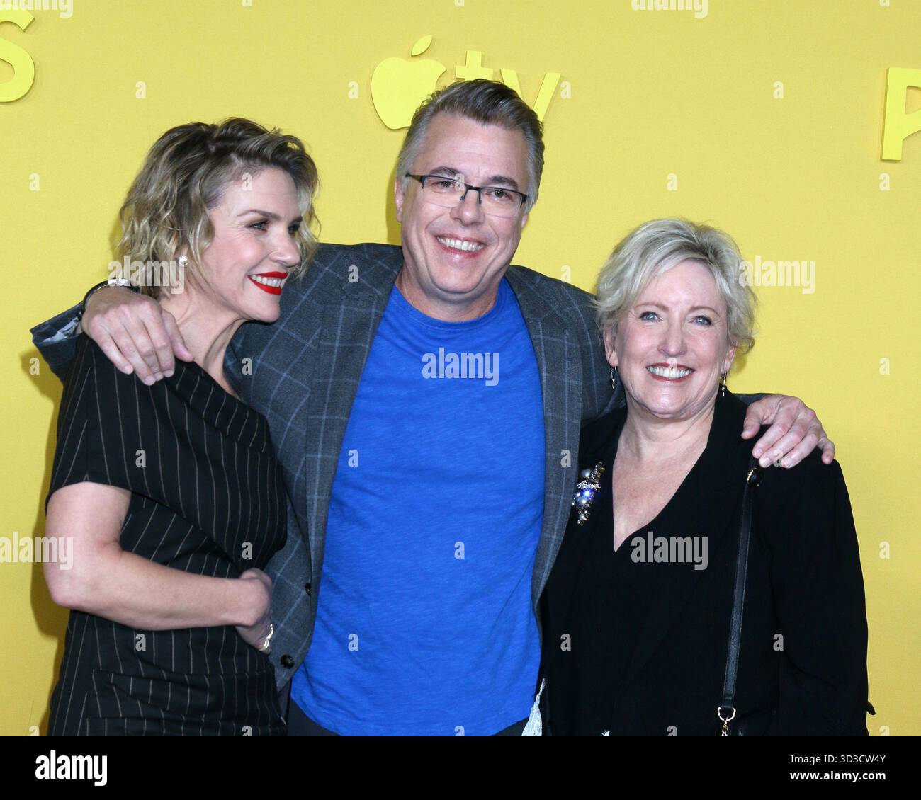 LOS ANGELES - NOV 4: Rhea Seehorn, Vince Gilligan, Holly Rice at the ...