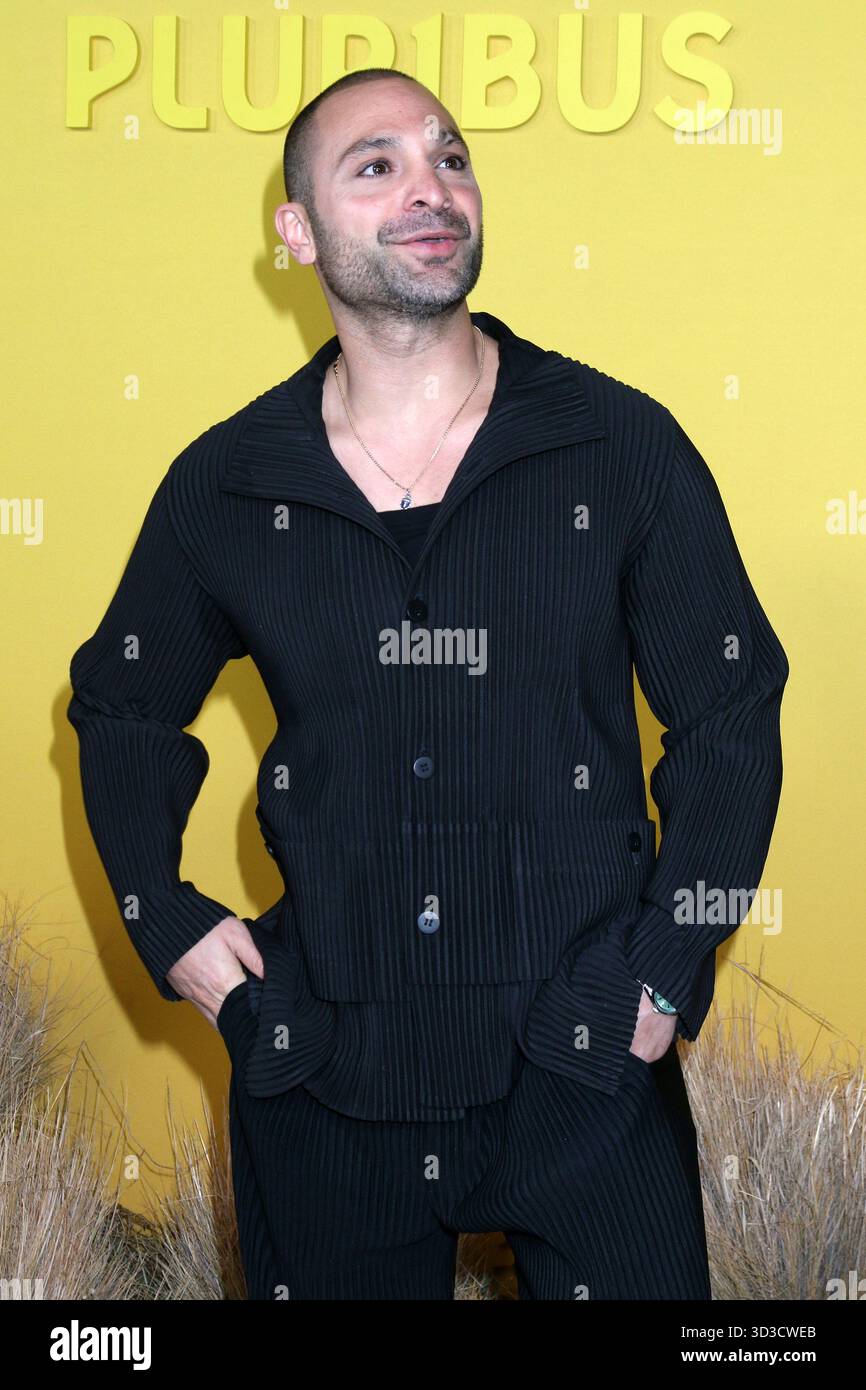LOS ANGELES - NOV 4: Michael Mando at the Pluribus Season Premiere at ...