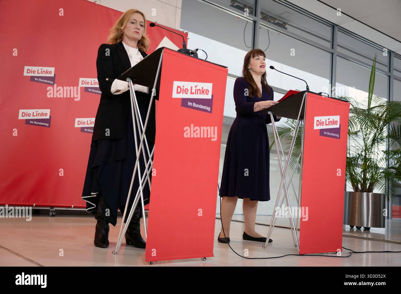 Caren Lay and Heidi Reichinnek during the press statement on the ...