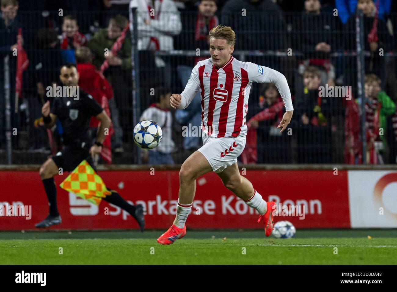 Fynn Schenten (1. FC Cologne U19, 9) UEFA Youth League, second leg of ...