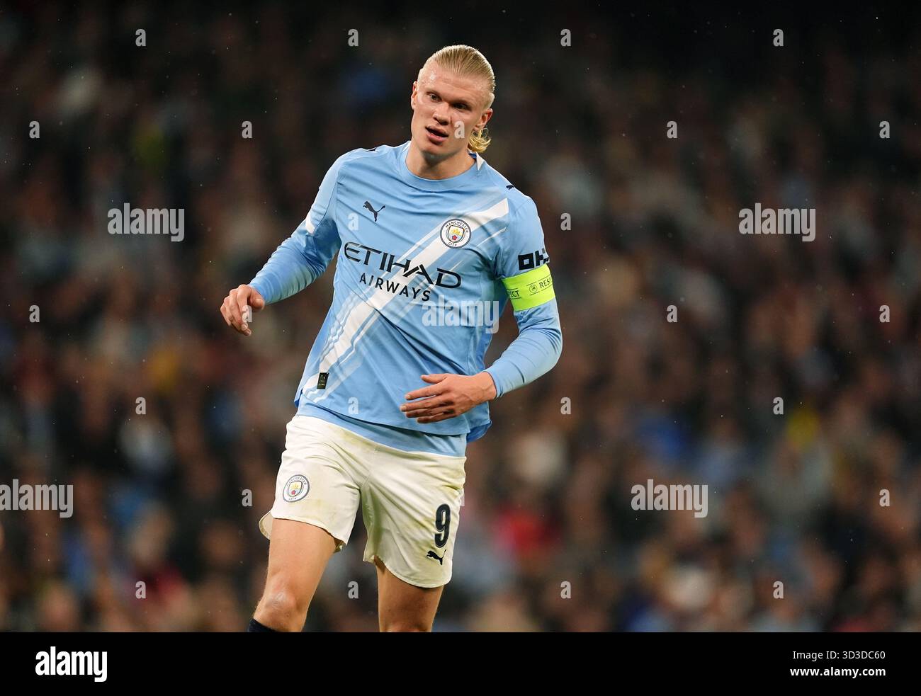 Haaland manchester city 5 hi-res stock photography and images - Alamy