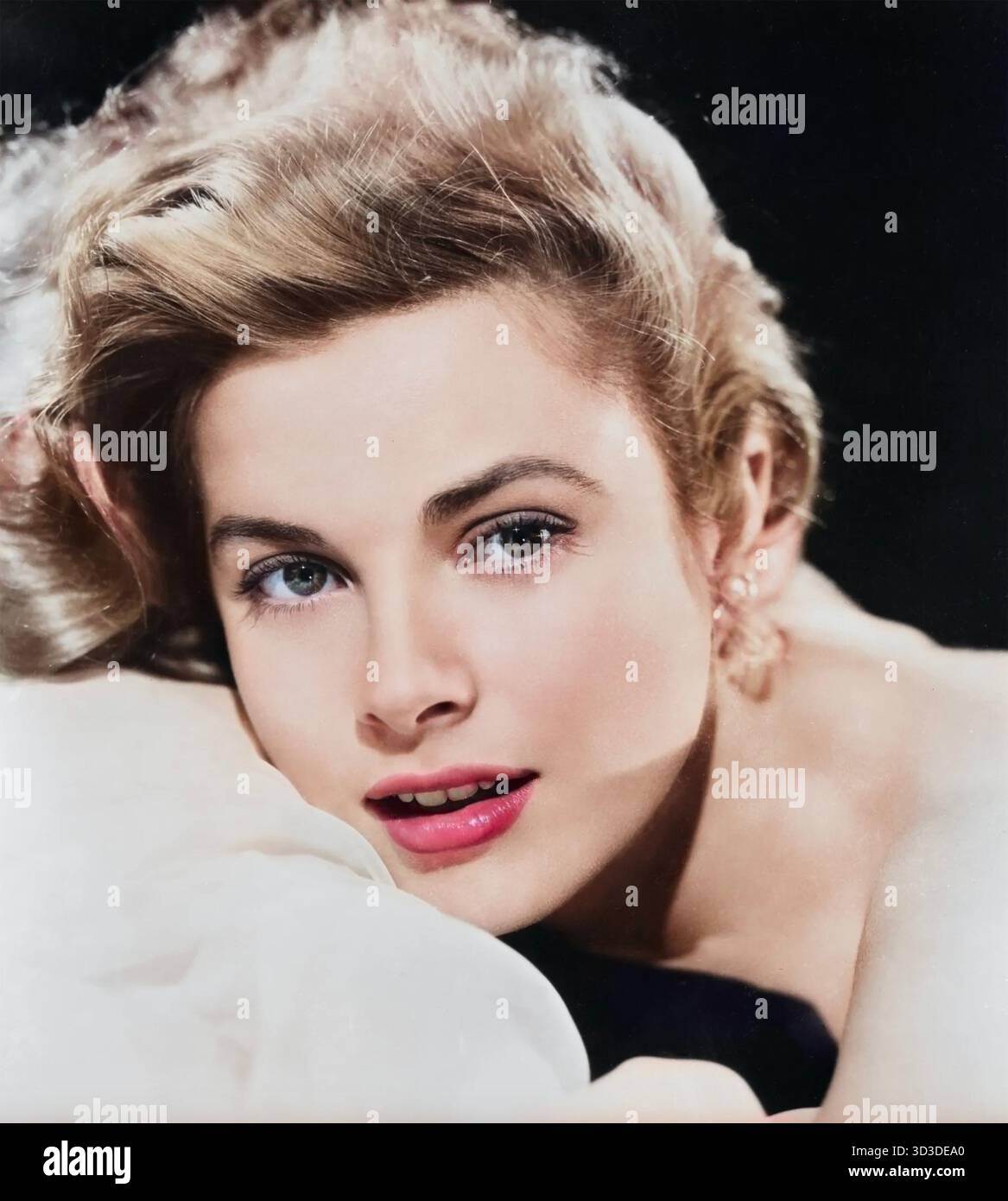 GRACE KELLY (1929-1982) American film actress in 1952 Stock Photo - Alamy