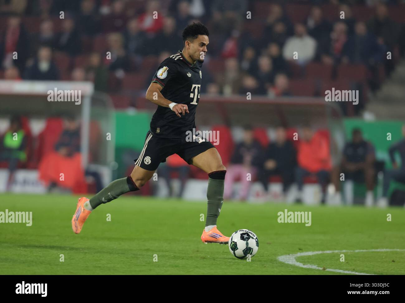 Luis Diaz (FCB), Cologne, Germany, October 29, 2025, DFB Cup, 1. FC ...
