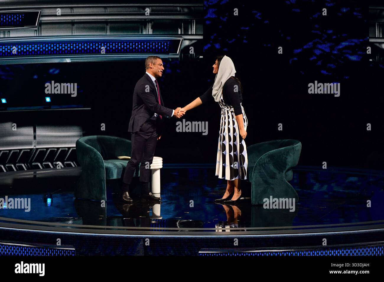 Miami Mayor Francis Suarez shakes the hand of Ambassador of the Kingdom ...