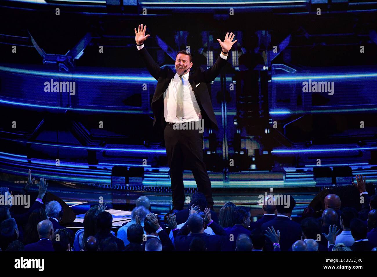 Best selling author and business strategist, Tony Robbins, speaks ...