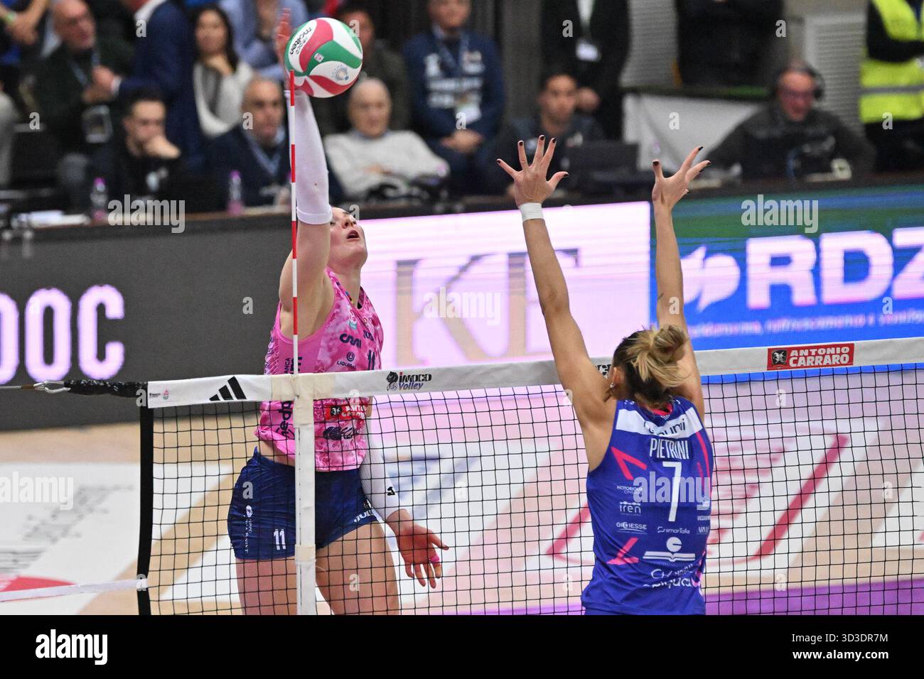 Isabelle Haak ( Prosecco DOC A.Carraro Imoco Volley Stock Photo - Alamy