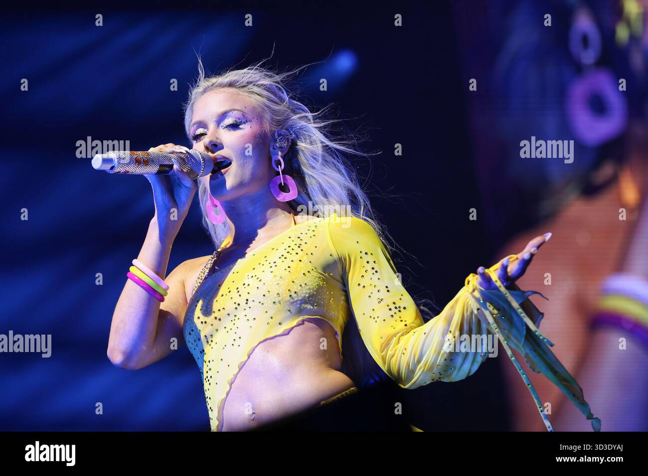 London, UK. November 5, 2025. Swedish singer Zara Larsson performs at ...
