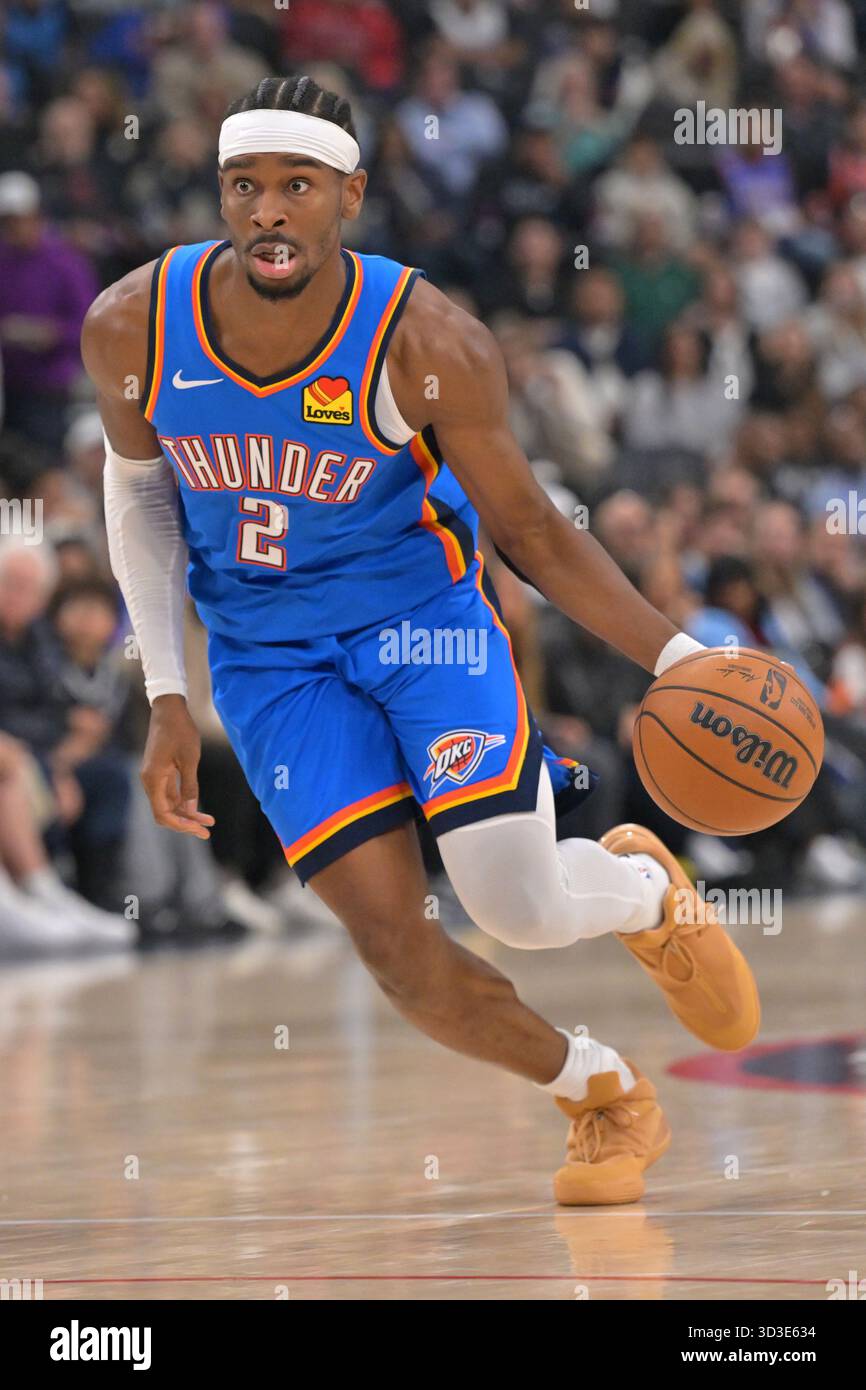 Oklahoma City Thunder guard Shai Gilgeous-Alexander (2) drives to the ...