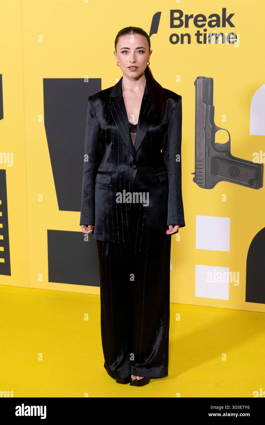 Ane Rot attended 'II Premios Break on Time' Photocall at Galería de ...