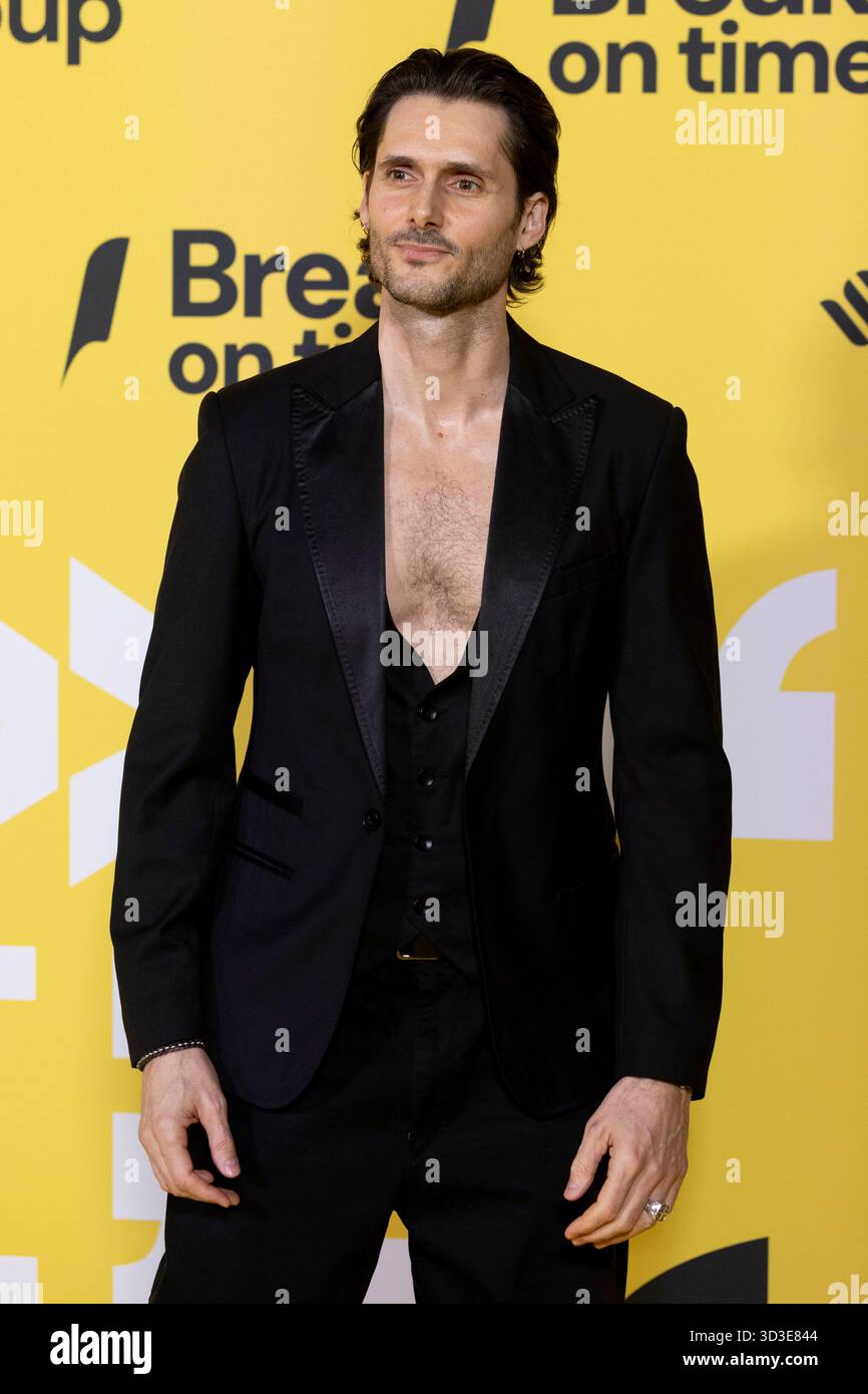Sergio Mur attended 'II Premios Break on Time' Photocall at Galería de ...