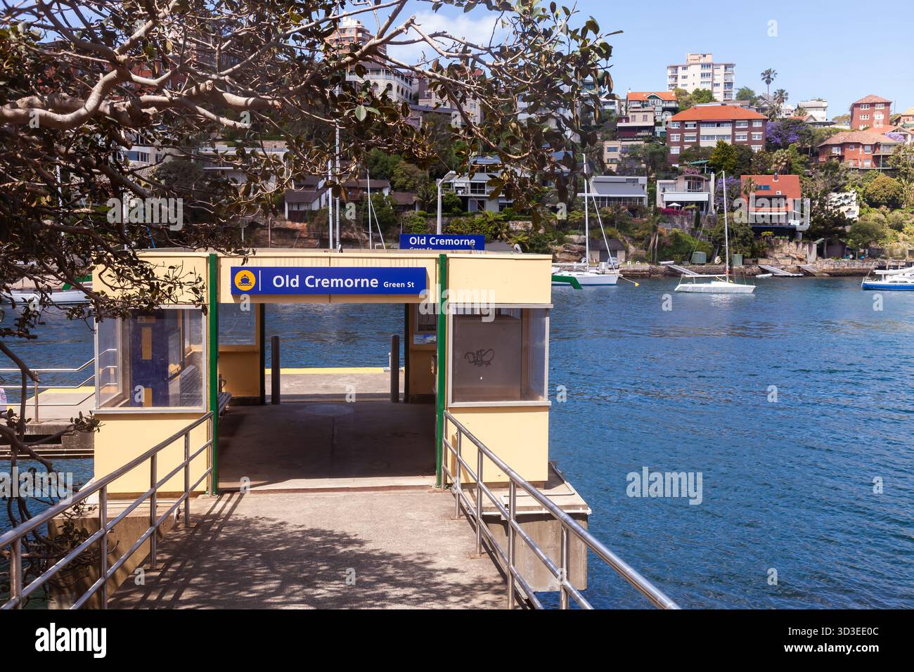 Sydney, Australia. Friday 5th October, 2021. Old Cremorne Ferry Stop ...