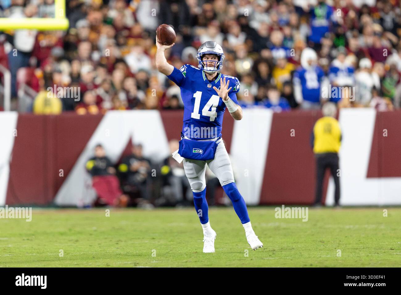 Sam darnold seahawks 2025 hi-res stock photography and images - Alamy