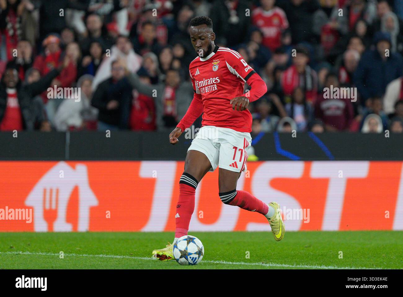 Dodi Lukebakio of SL Benfica seen in action during UEFA Champions ...
