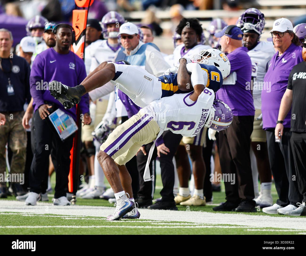 CHATTANOOGA, TN - NOVEMBER 01: Western Carolina Catamounts safety Bo ...