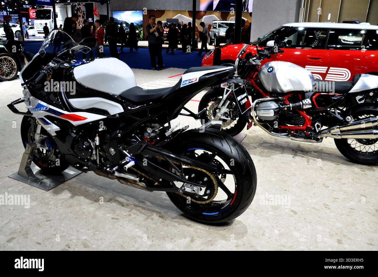 The BMW Group showcases its blockbuster products and innovative ...