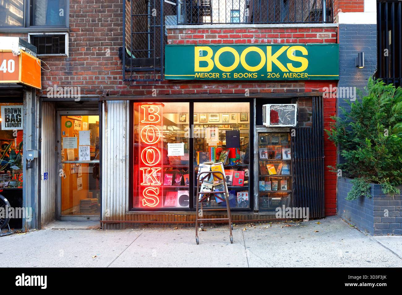 206 mercer st hi-res stock photography and images - Alamy