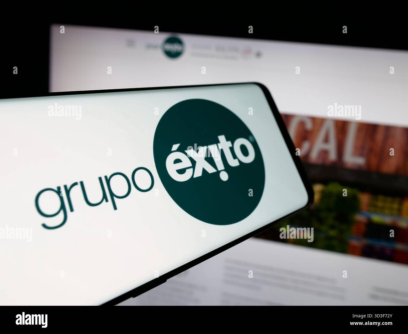 Grupo exito logo hi-res stock photography and images - Alamy