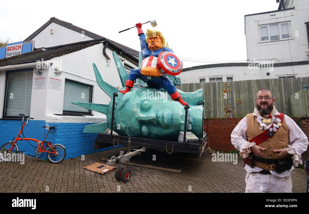 A bonfire effigy of US president Donald Trump sitting on top of Lady ...