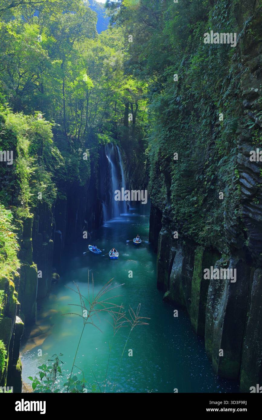 Takachiho Gorge, a river canyon with waterfalls in Takachiho ...