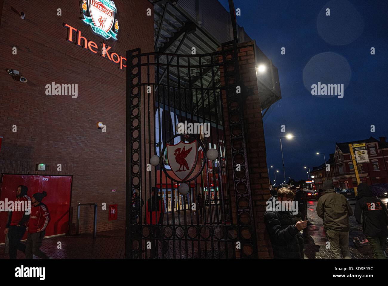 Anfied stadion hi-res stock photography and images - Alamy