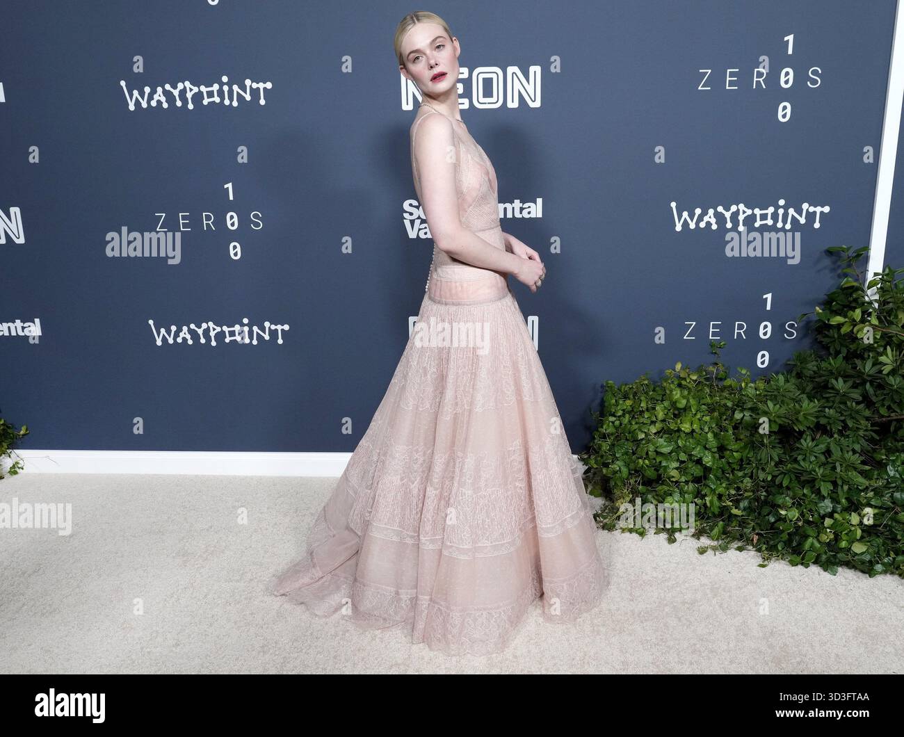 Elle Fanning arrives at the Neon's SENTIMENTAL VALUE Los Angeles ...