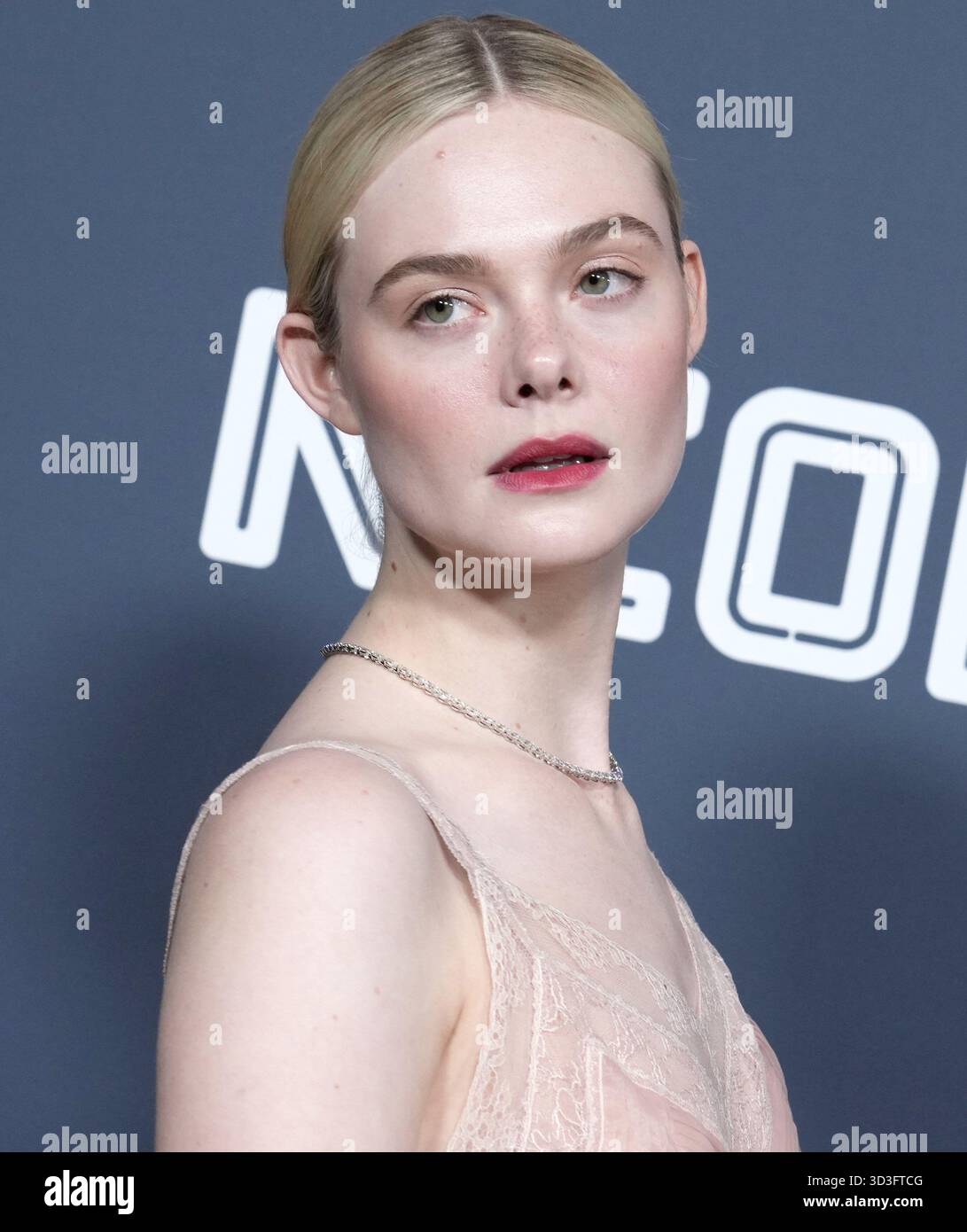 Elle Fanning arrives at the Neon's SENTIMENTAL VALUE Los Angeles ...
