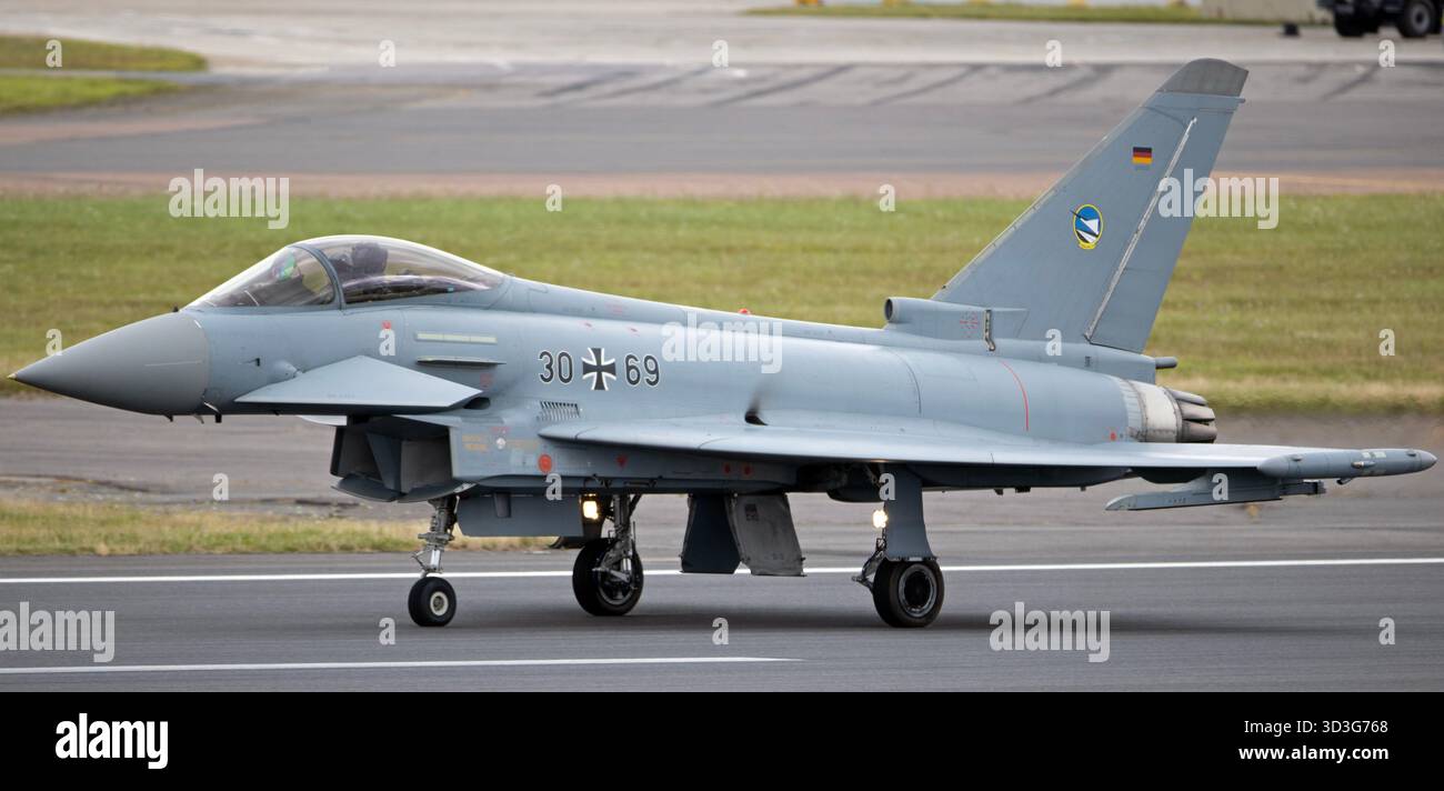 Luftwaffe Eurofighter EF 2000 Typhoon 30-69 Stock Photo - Alamy