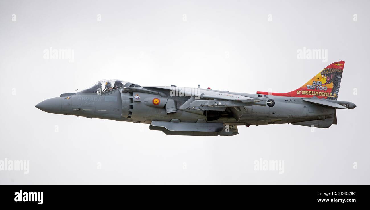 Spanish Navy EAV-8B Harrier Matador II Stock Photo - Alamy
