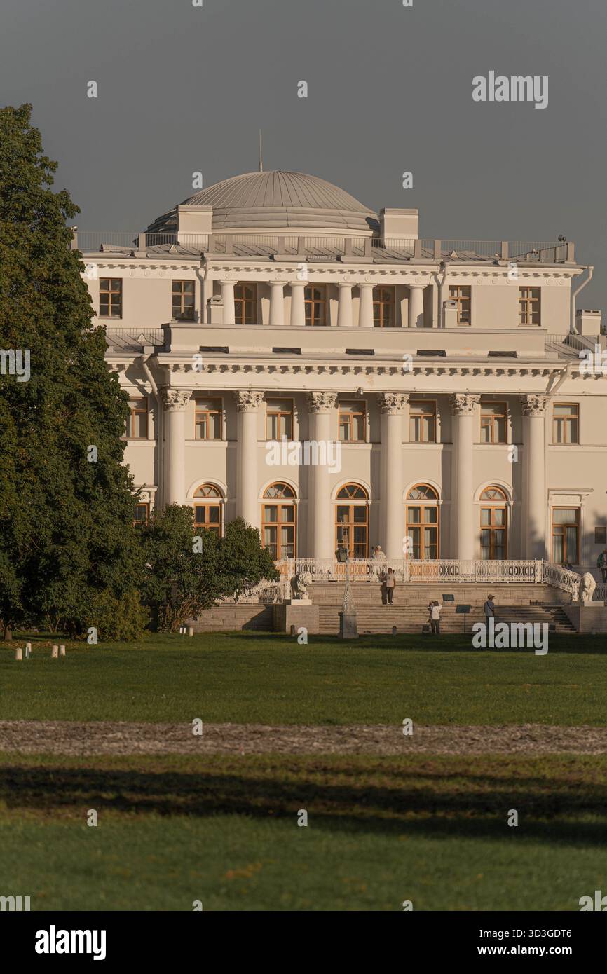 Ancient Manor with Columns on Elagin Island Stock Photo - Alamy