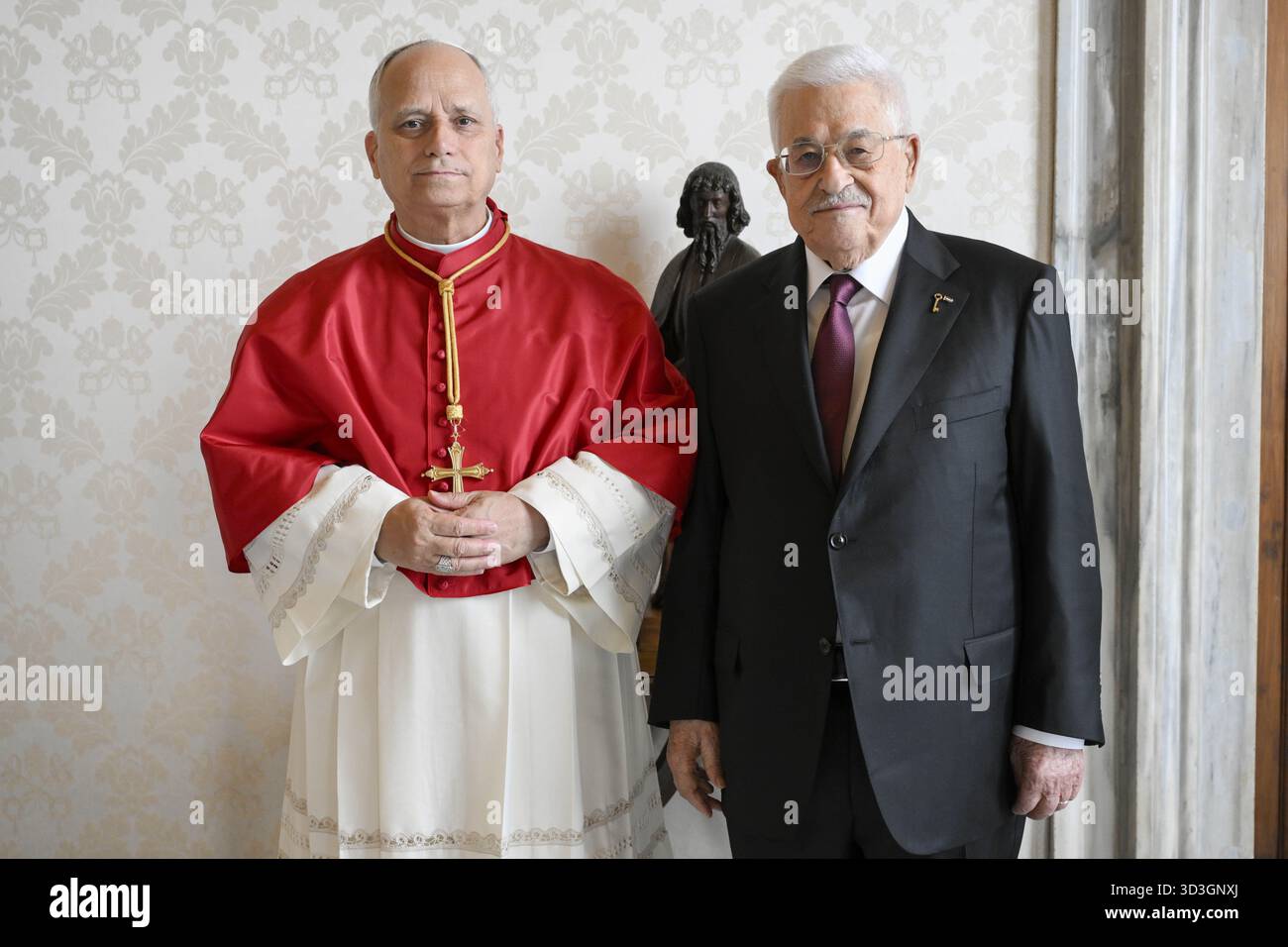 **NO LIBRI** Italy, Rome, Vatican, 2025/11/06 Pope Leo XIV receives in ...