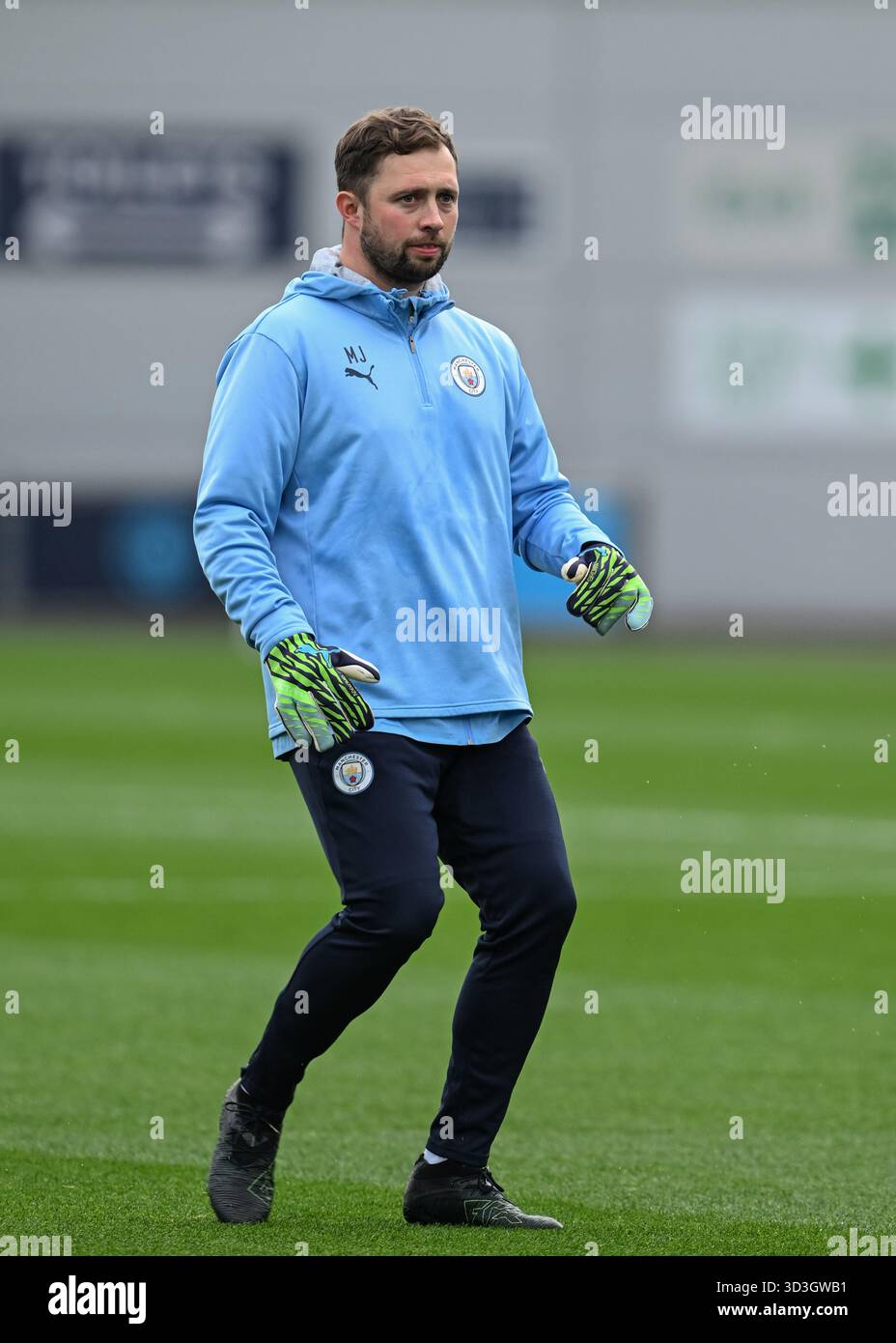 Manchester, England, 5th November 2025. Max Johnson goalkeeping coach ...