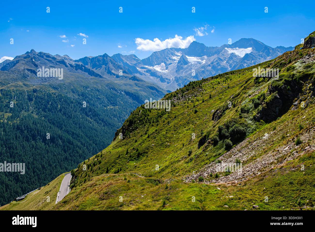 Passeiertal, Südtirol, Italien Malerisches Passeiertal und ...