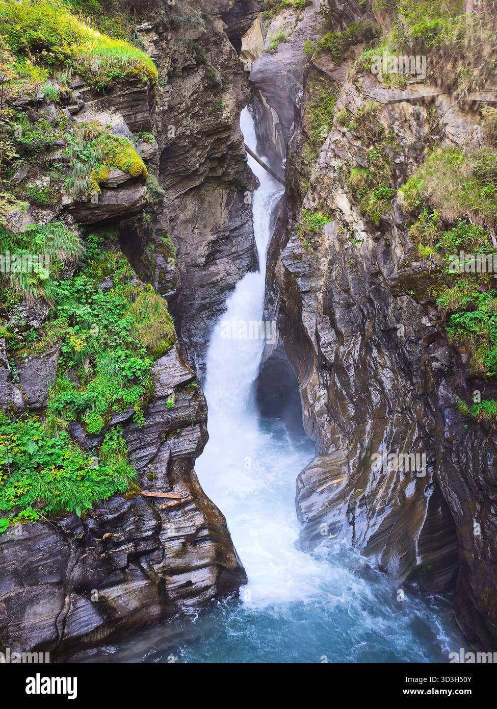 Stieber Wasserfall, Moos, Südtirol, Italien Stieber Wasserfall in Moos ...