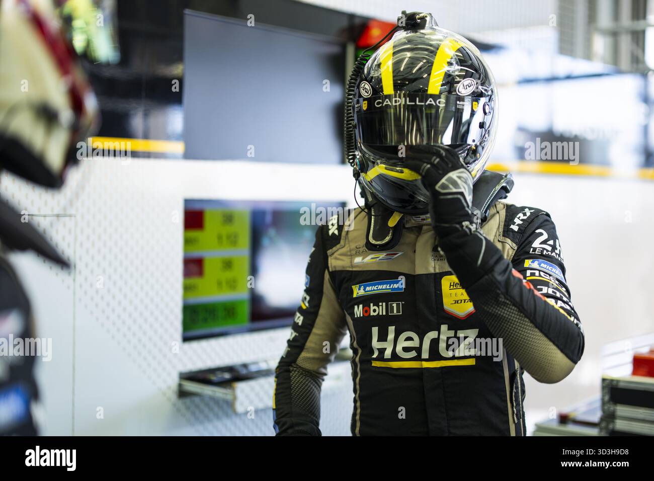 BUTTON Jenson (gbr), Cadillac Hertz Team Jota, Cadillac V-Series.R #38 ...