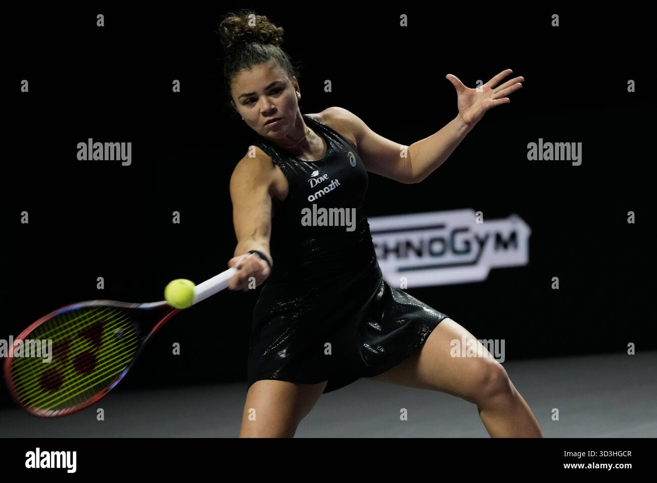 Jasmine Paolini of Italy plays a forehand return to Jessica Pegula of ...