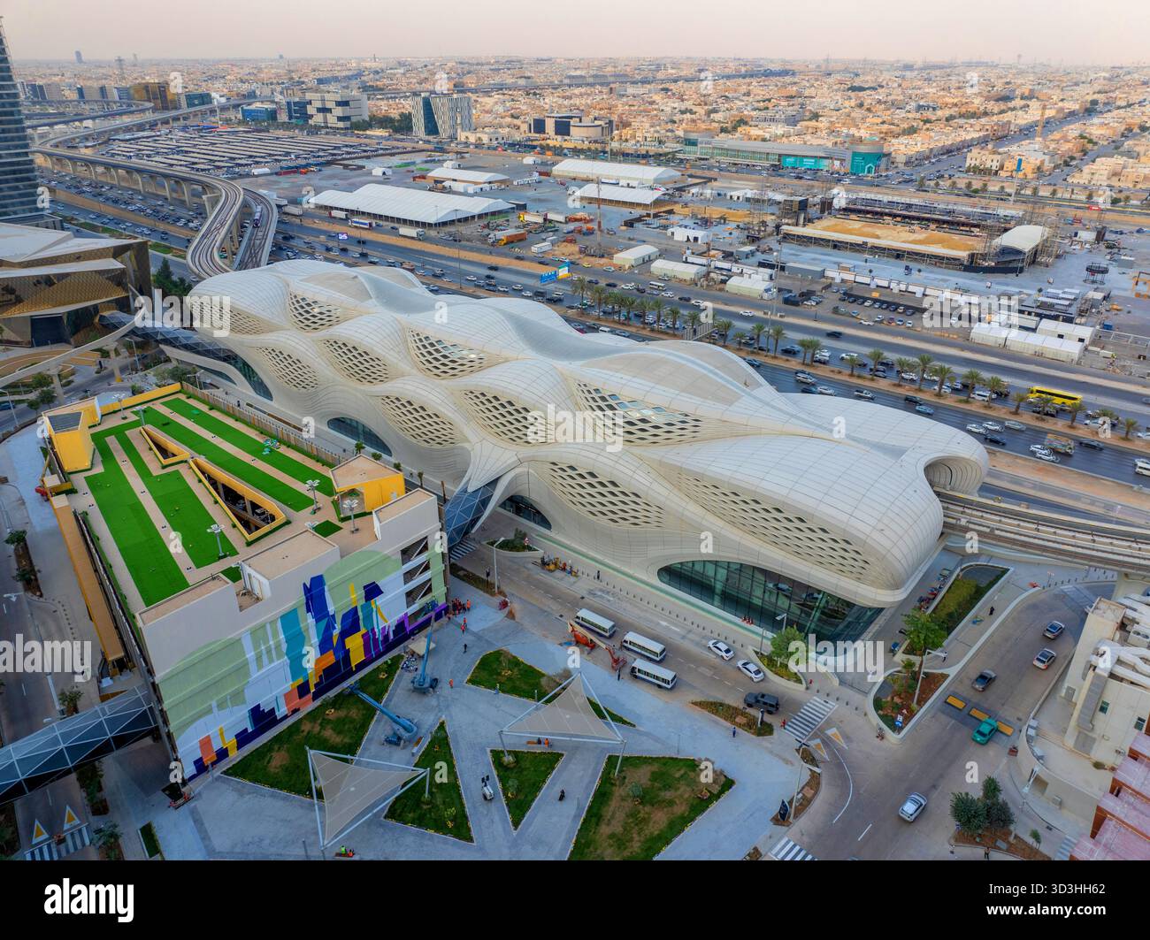 Riyadh Metro station at King Abdullah Financial District (KAFD ...