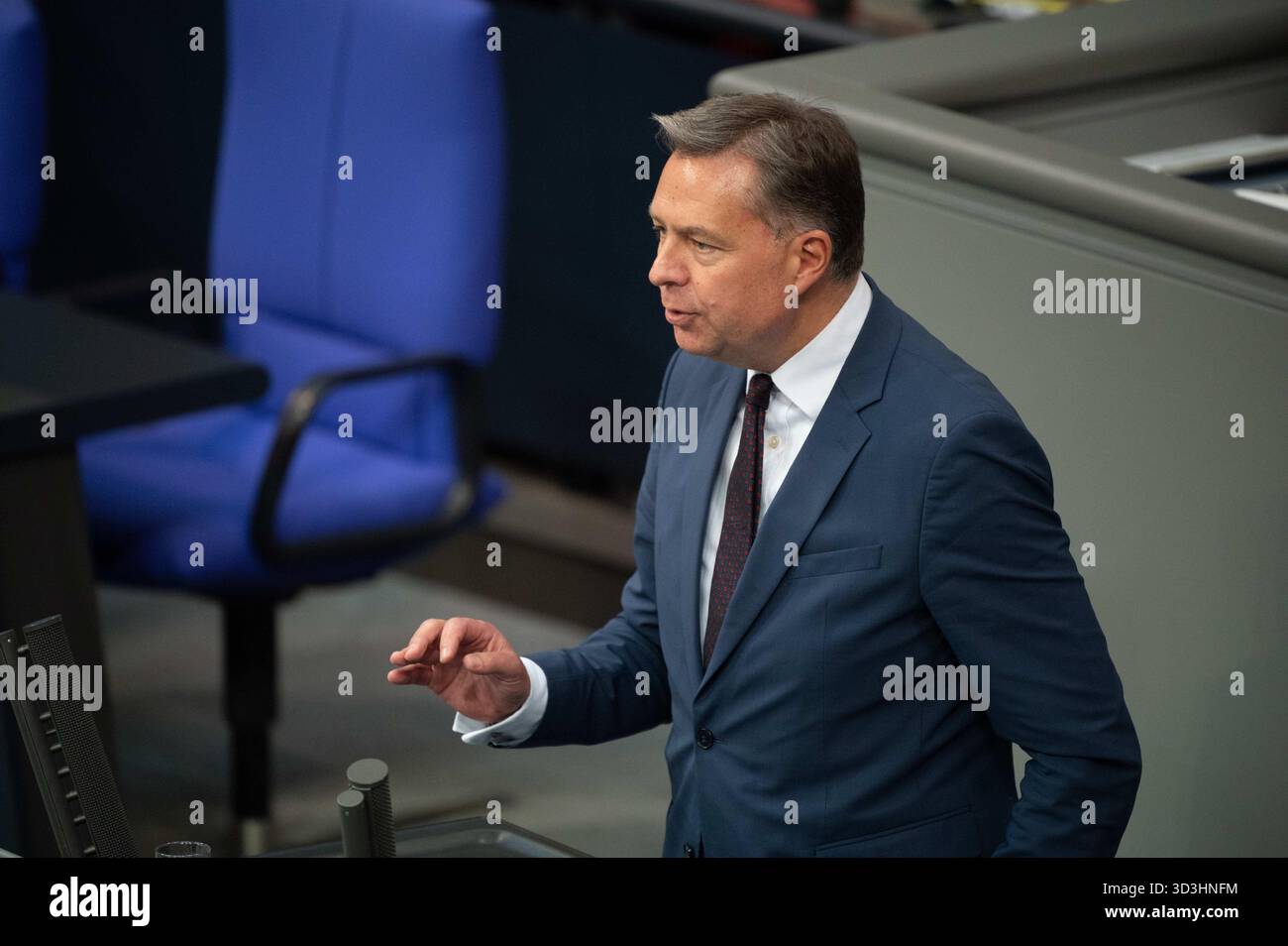 06 November 2025, Berlin: Stephan Mayer (CSU) speaks in a debate in the ...