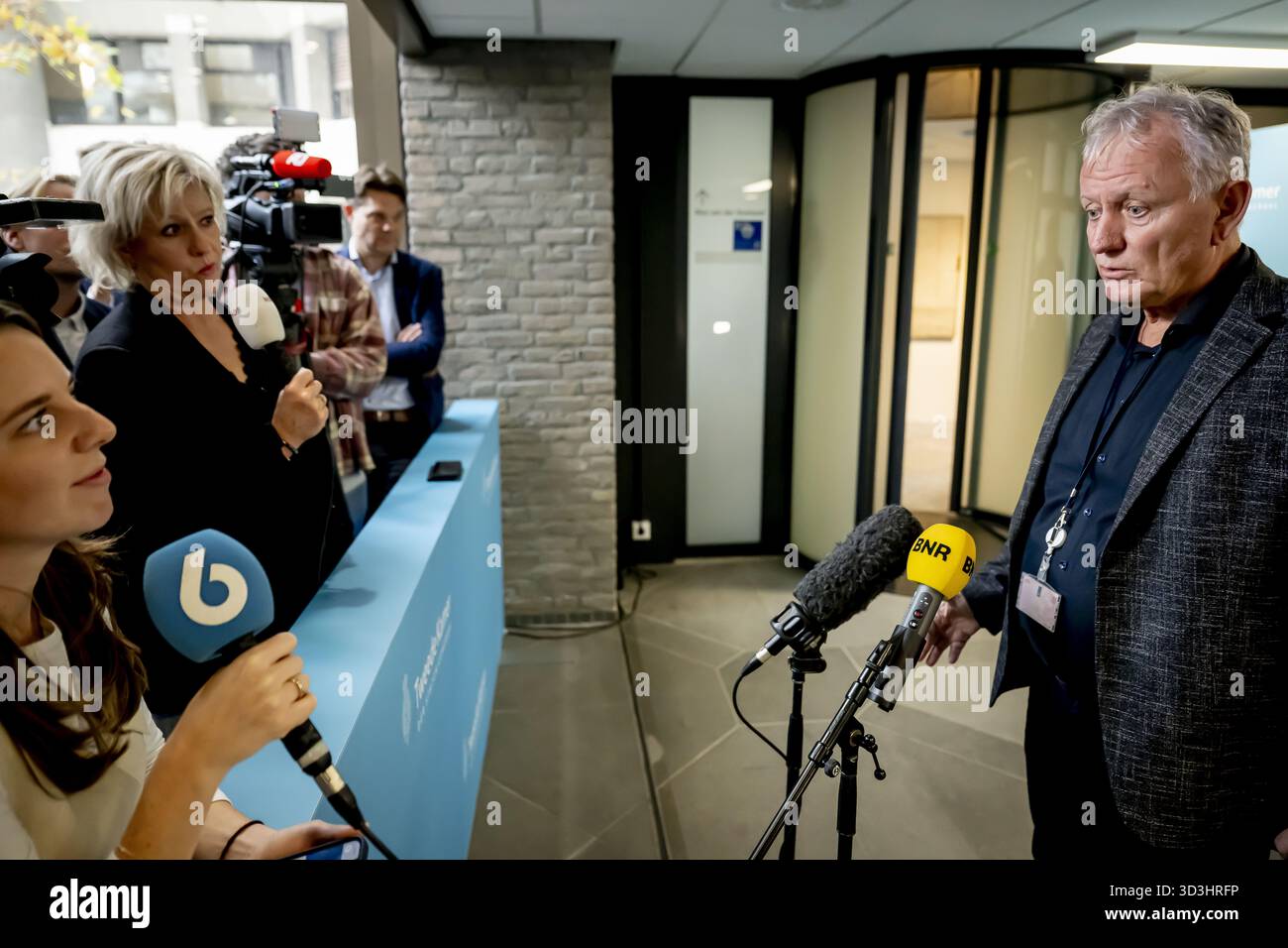 THE HAGUE - Jan Struijs (50Plus) .Wouter Koolmees explorer holds talks ...