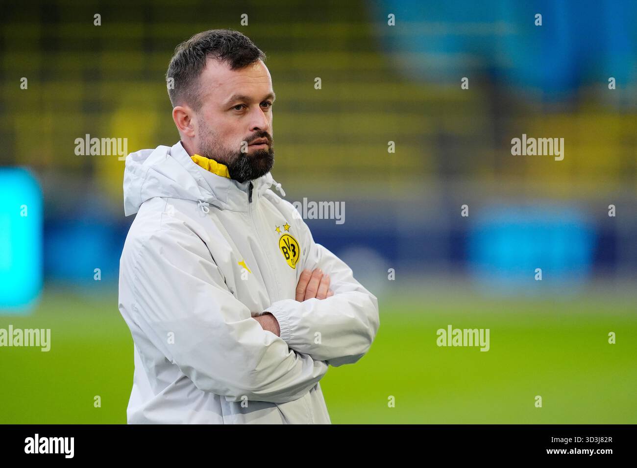 Borussia Dortmund head coach Felix Hirschnagl during the UEFA Youth ...