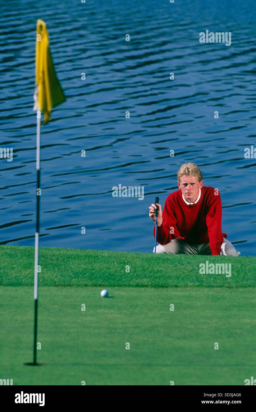 Analysing putting line hi-res stock photography and images - Alamy