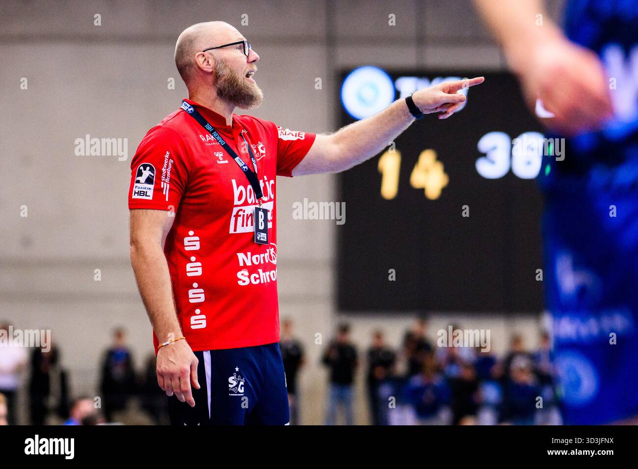 05 November 2025, Baden-Württemberg, Stuttgart: Handball: DHB Cup, men ...