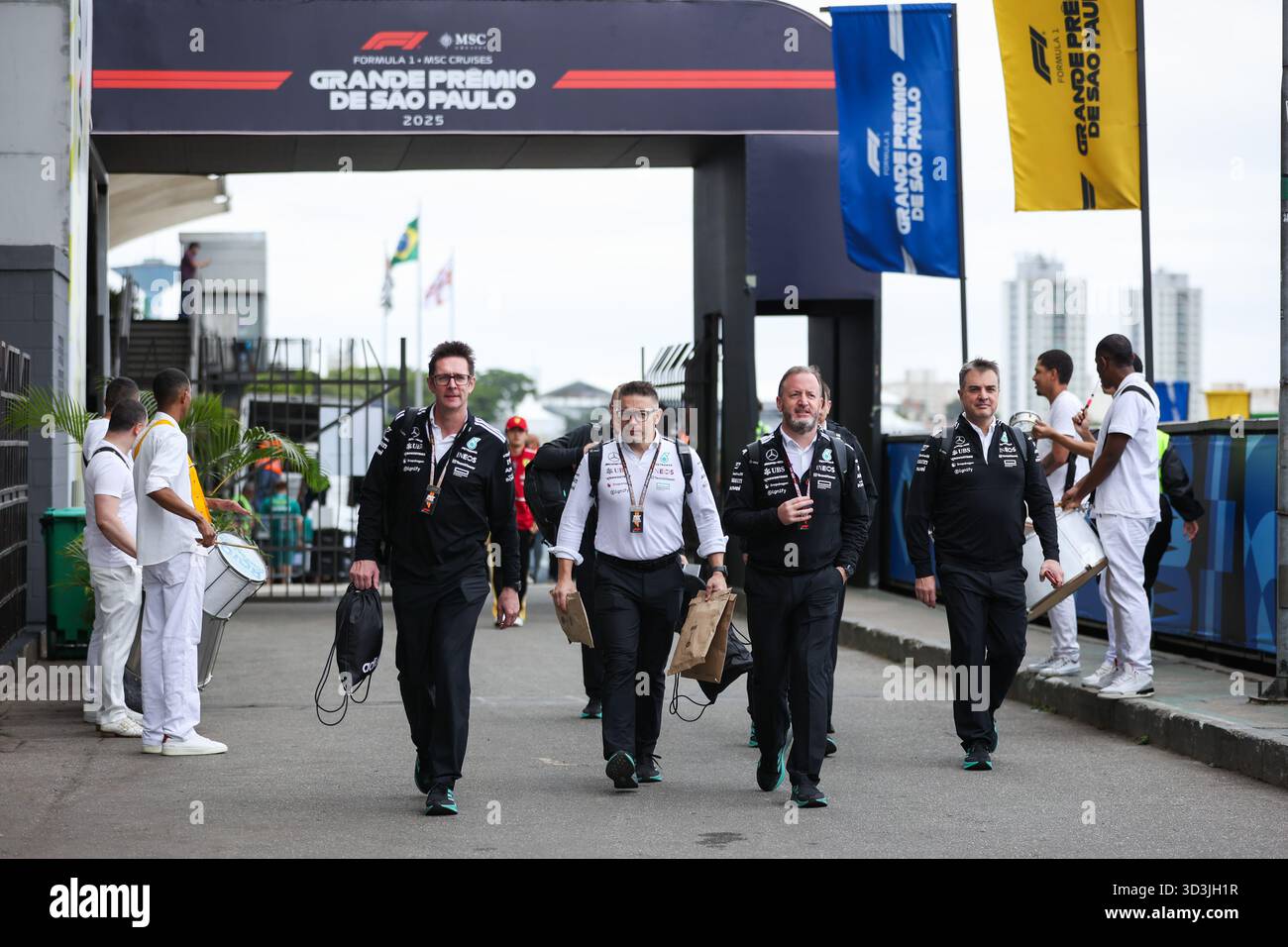 SHOVLIN Andrew, of Mercedes AMG F1 Team, BONNINGTON Peter, Race ...