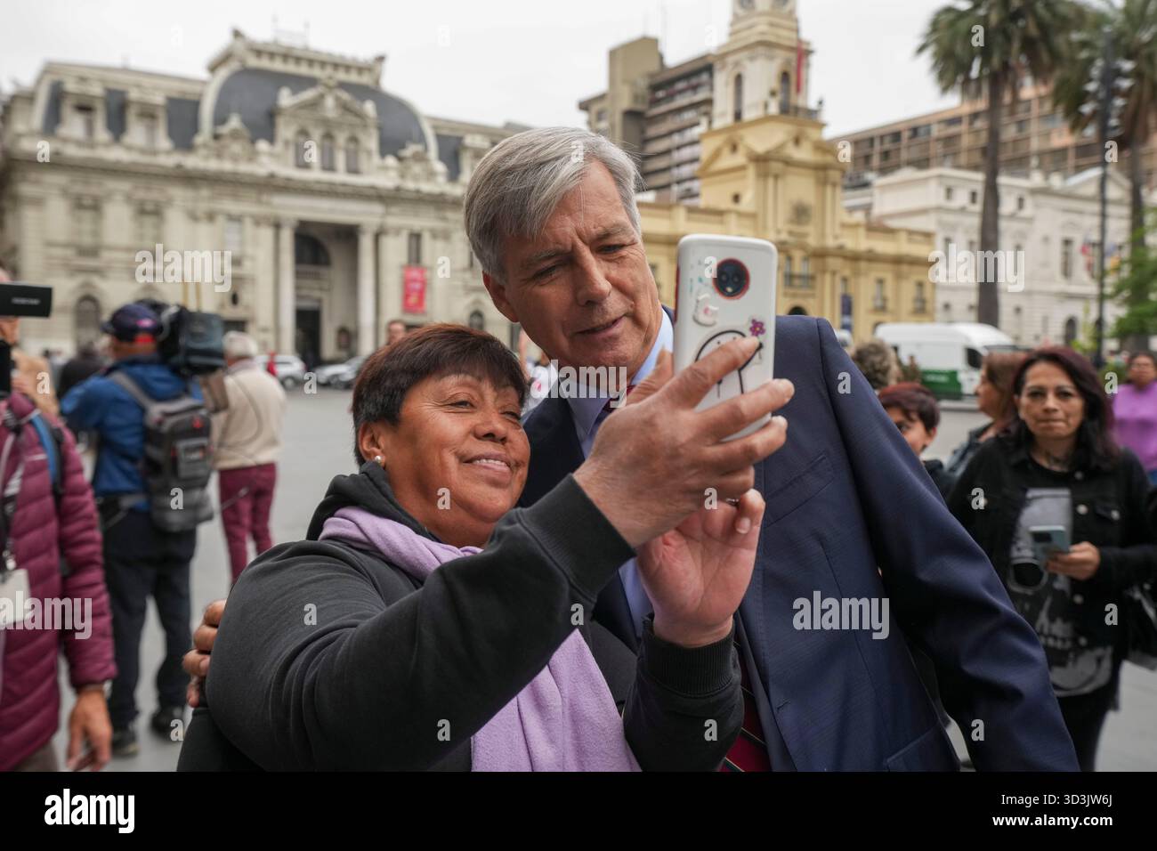 Presidential candidate Harold Mayne-Nicholls poses for picture with ...